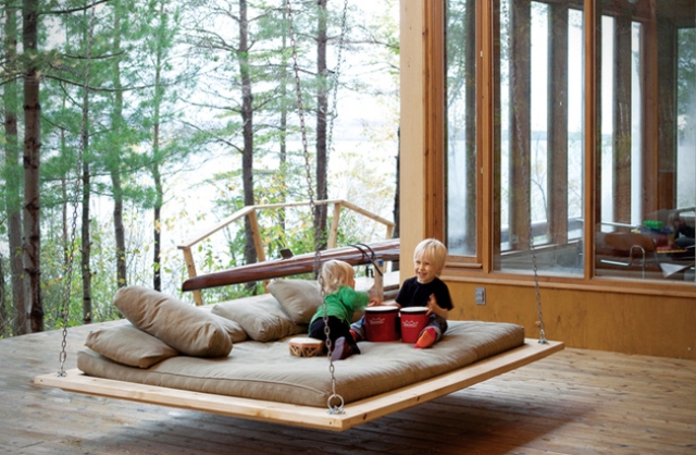 Подвесная кровать для дачи - зачем нужна и как ее сделать